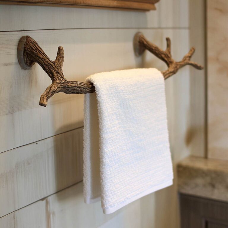 12 DIY Wooden Towel Rack Ideas for Every Bathroom Style